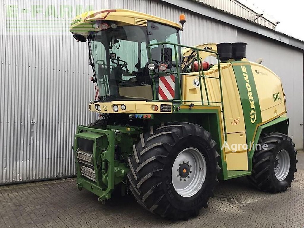 Krone big x 700 krmni kombajn