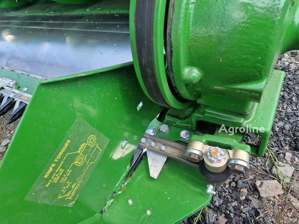 John Deere 920F adapter za žito