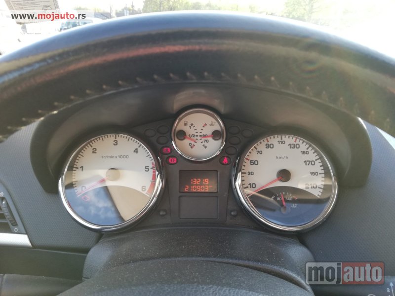 Peugeot 207 1,6 HDI