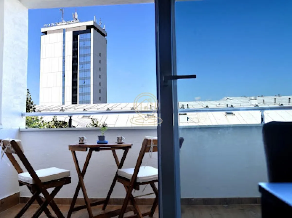 Izdavanje, trosoban stan, 61m², Medijana, Niš