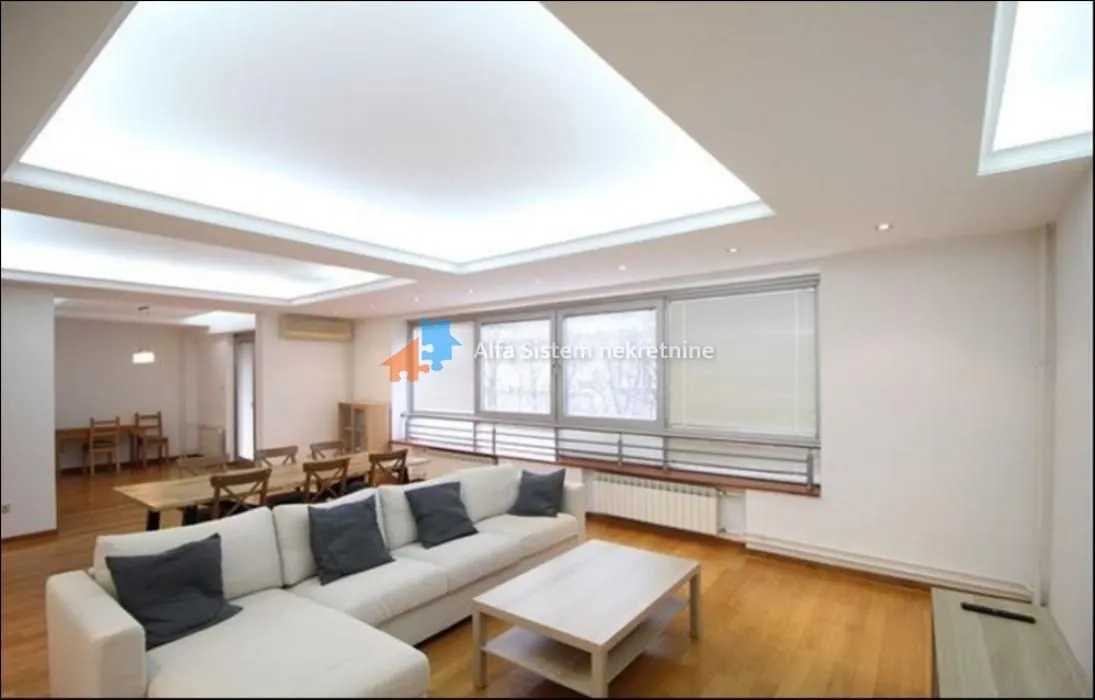 Izdavanje, četvorosoban stan, 160m², Vračar Centar, Vračar Sve Podlokacije