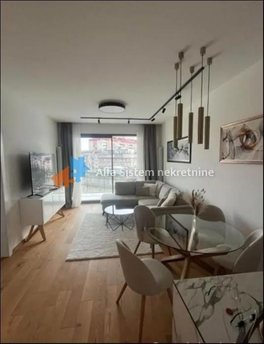 Izdavanje, dvosoban stan, 50m², Stari Grad, Beograd