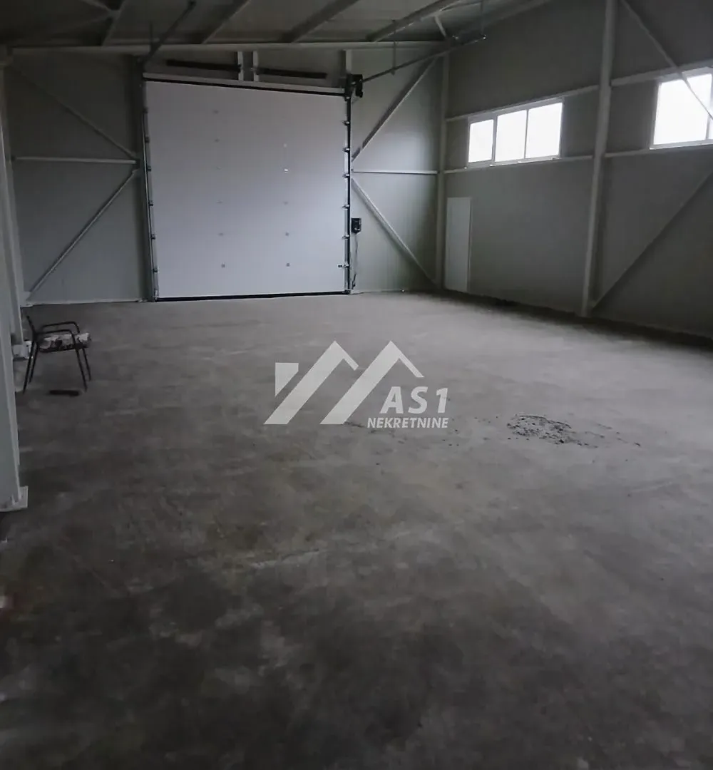 Izdavanje, poslovni prostor, 135m², Veternik, Novi Sad Sve Podlokacije