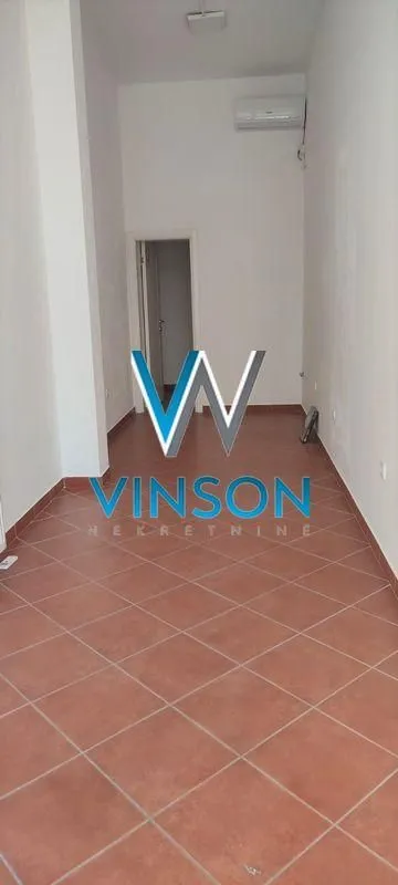 Prodaja, poslovni prostor, 17m², Centar, Novi Sad