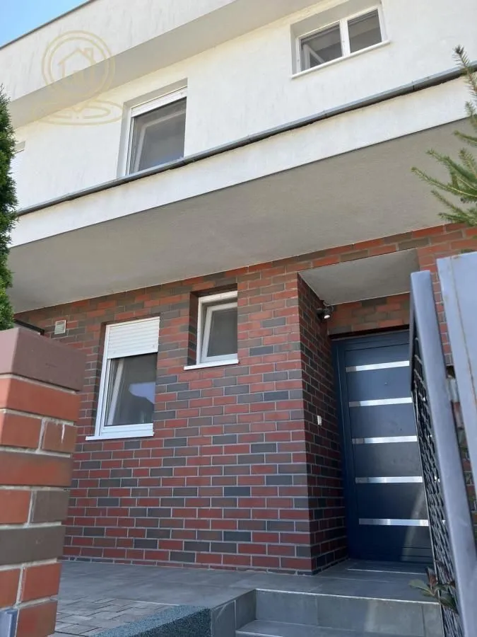 Prodaja, kuća, 73m², Mišeluk, Petrovaradin