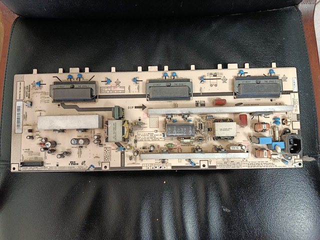 BN44-00262A  SAMSUNG LE37B551