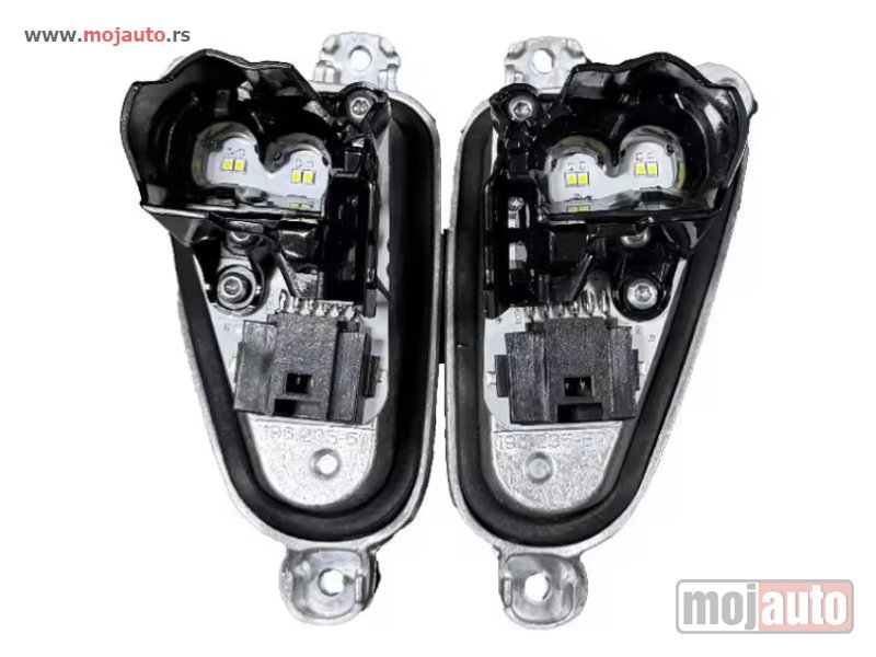 Dnevno svetlo LED DRL Renault Kadjar 19623501 19623502 NOVO