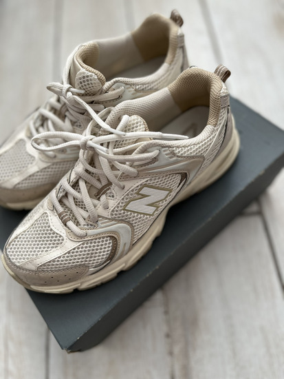 ORIGINAL NOVE New Balance 5030W 24 cm!