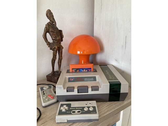 MICRO GENIUS IQ701 - CONSOLLE - FAMICLONES