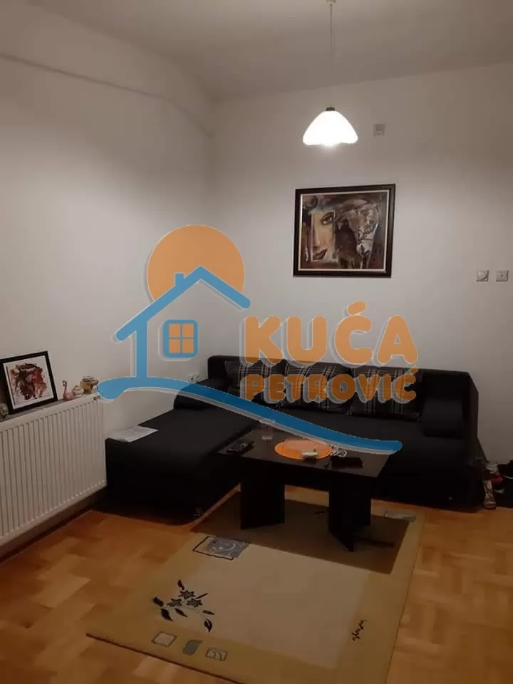Dvosoban stan, 50 m2, Centar, Kej Kola srpskih sestara ID: p-016352