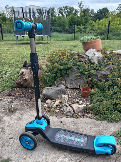Trotinet + gratis trotinet