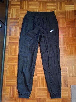 Nike trenerka S