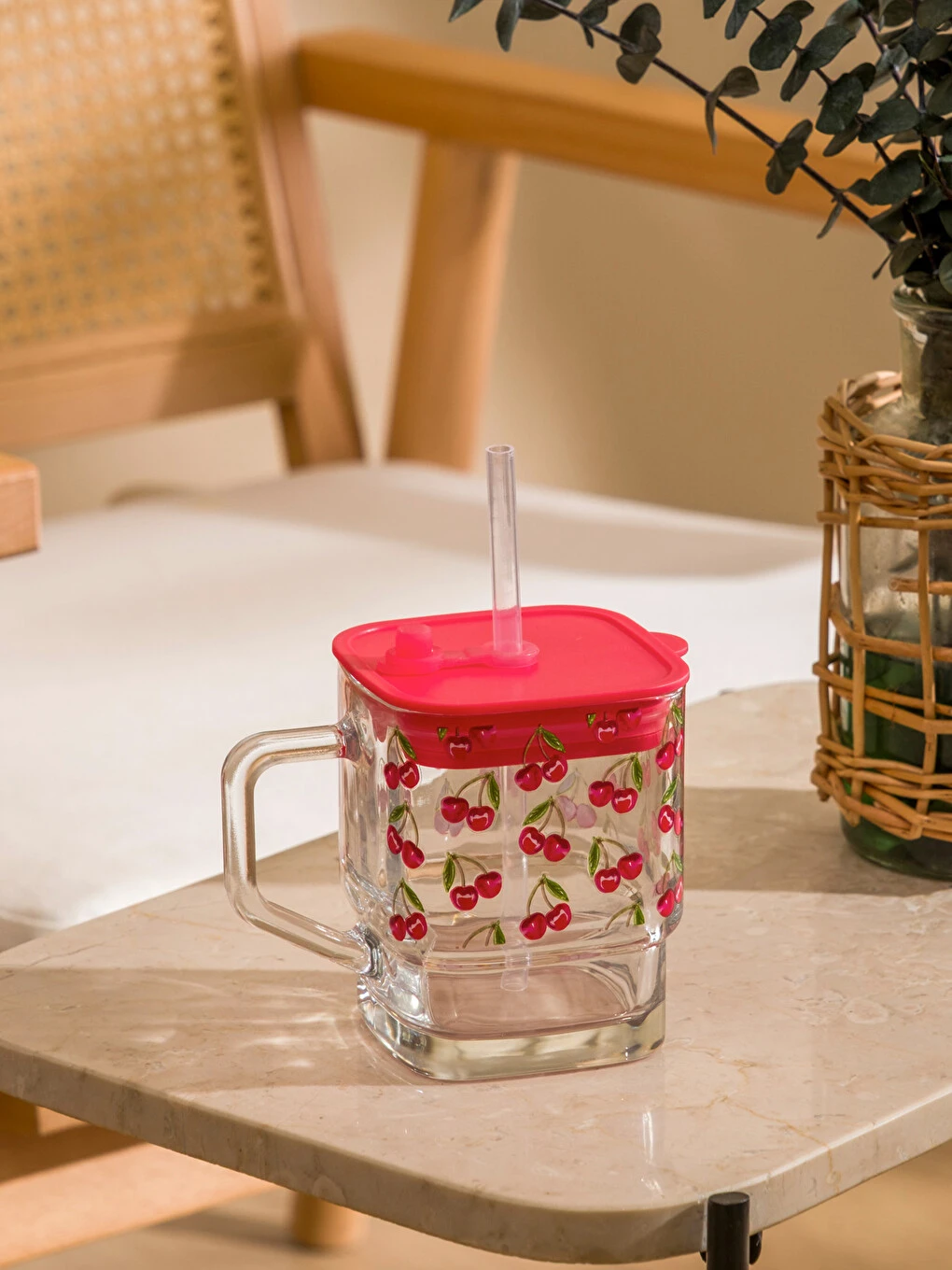 LCW HOME Staklena Čaša Sa Slamčicom I Trešnjama 300 Ml