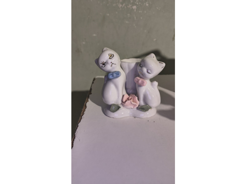 PORCELAN MACE SVEĆNJAK GERMANY ODLIČAN