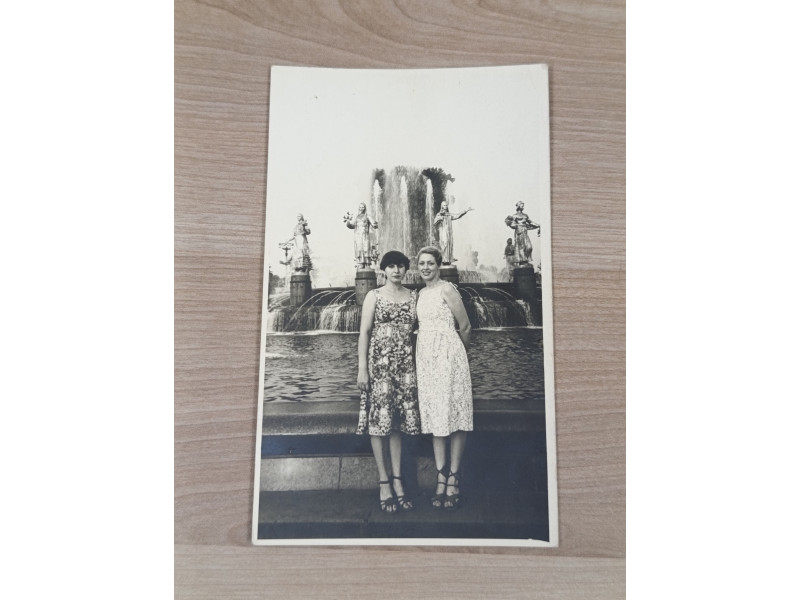 Vintage fotografija devojke