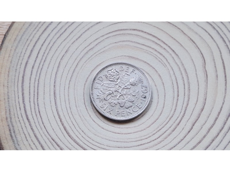 VELIKA BRITANIJA SIX PENCE 1967 GODINA