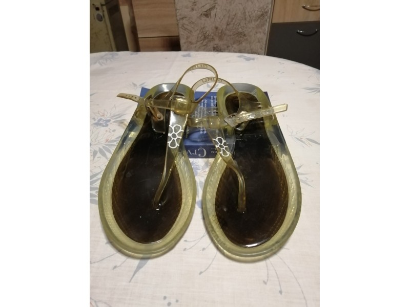 SILIKONSKE JAPANKE SANDALE 40