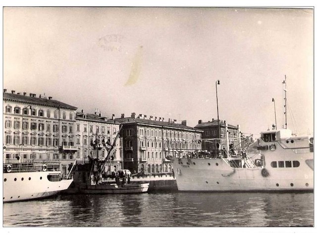 RIJEKA brod ,putovala 1960.