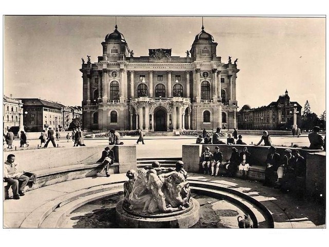 ZAGREB ,putovala 1963.