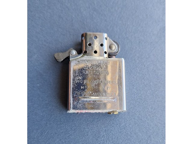 Zippo uložak original H iz 2022 godine.
