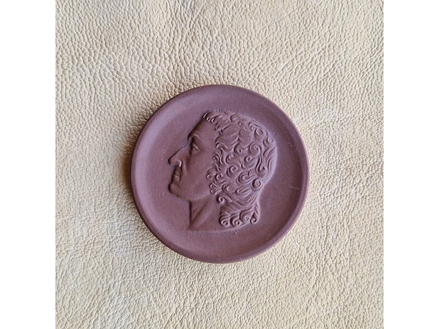 Medalja - Johan Fridrih Botger od porcelana