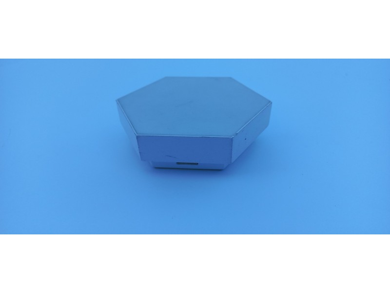 USB hub sa 5 ulaza