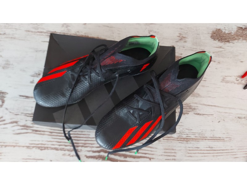 Adidas kopačke br 45 1-3