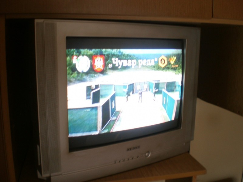 Samsung televizor 21 inča u radu (test slika)