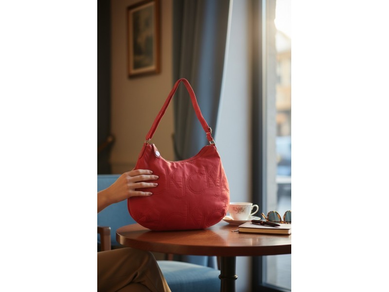 Calvin Klein original ženska torba roze sa neseserom
