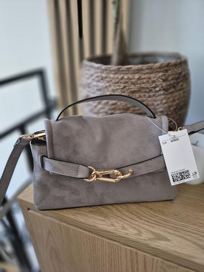 H&M torbica sa etiketom
