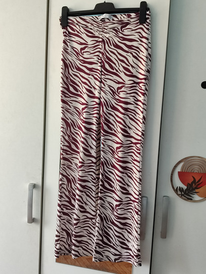 Bershka zvonarice S