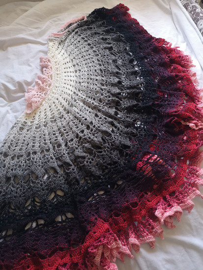 Handmade Ombre heklani ogrtac