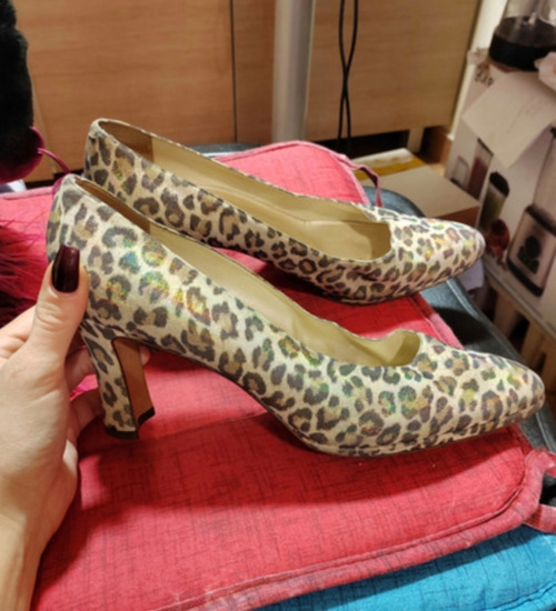 Italijanske leopard vintage kožne salonke