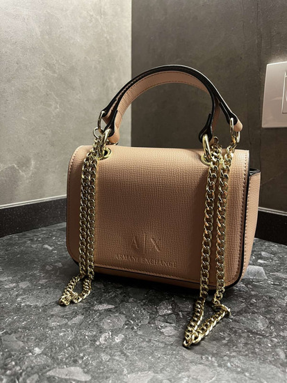 Armani torba nova snizena 12500