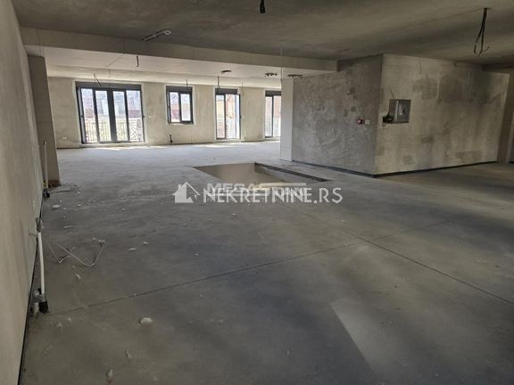 Šumice, Ultra lux dvoetažni poslovni prostor