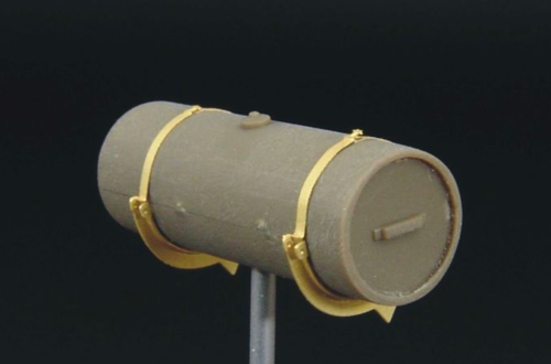 Hauler X48084 HOLDERS for SU-122&T-34 fuel tanks