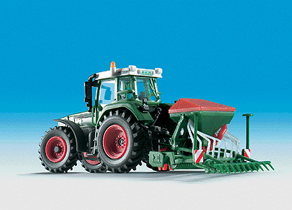 NEW! Kibri 12216 Fendt Tractor with Spreader