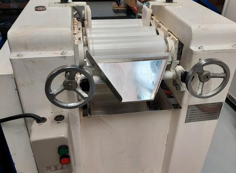KONMIXCHINA KM-S65 laboratorijski mlin sa 3 valjka (alumina)