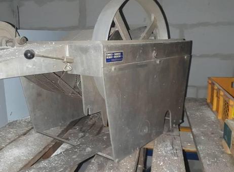 Mašina za proizvodnju čokolade Chocoma Überziehmaschine