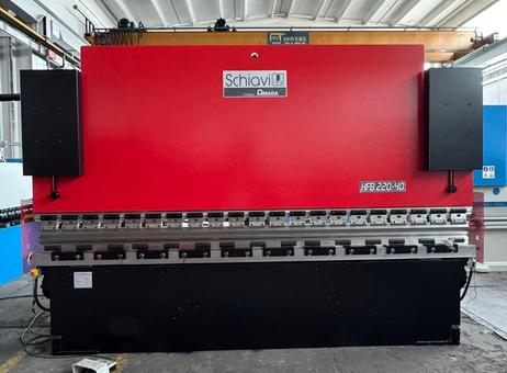 ПРЕСА ЗА ПИЈEГЉЕЊЕ SCHIAVI 4000X225 ТОНА