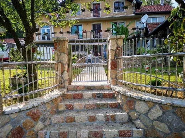 Prohromska kapija 013