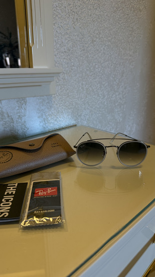Ray Ban
