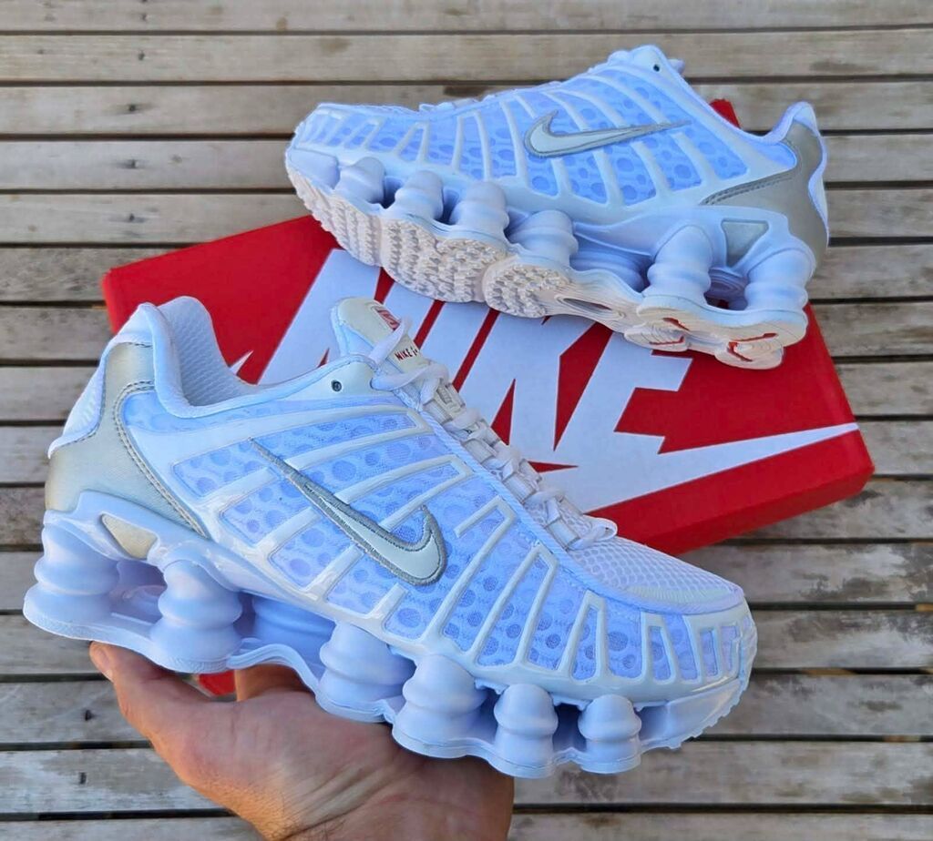 Nike Shox.Originalno pakovanje.36-46.Cena 8000 din