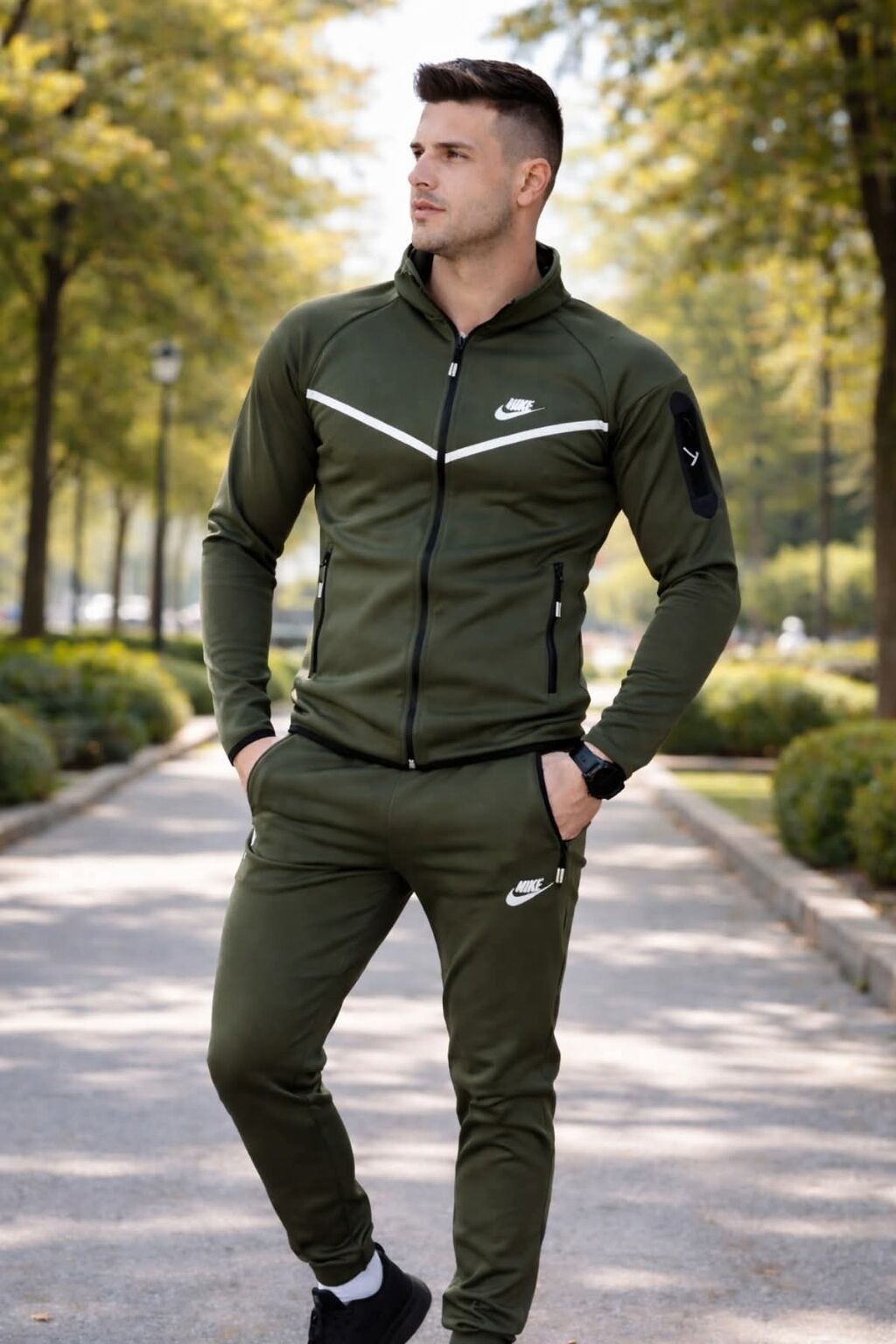 Muske komplet trenerke od likre Velicine L XL 2XL 3XL Cena 3500 din