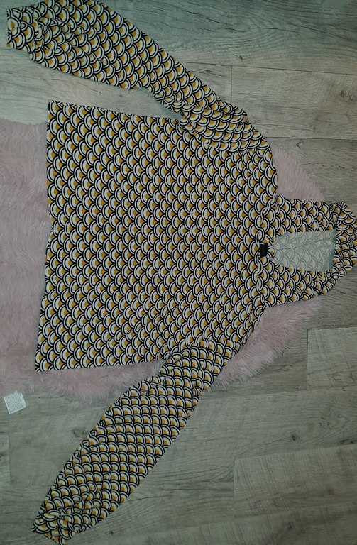 Dukserica sa dugim rukavima, geometrijski print zuto/crna/bela. -
