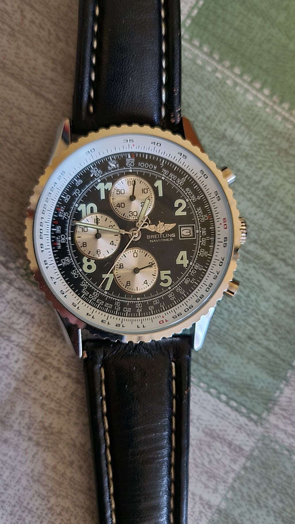 Breitling Navitimer hronograf – muški ručni sat - Prepoznatljiv