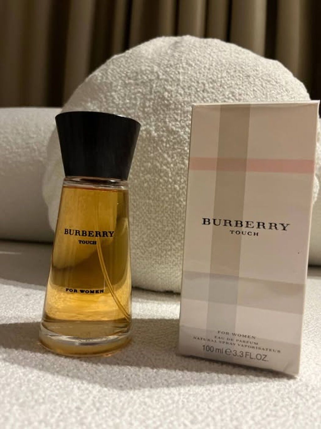 Na slici je Burberry Touch for Women, ženska parfemska voda (EDP) u