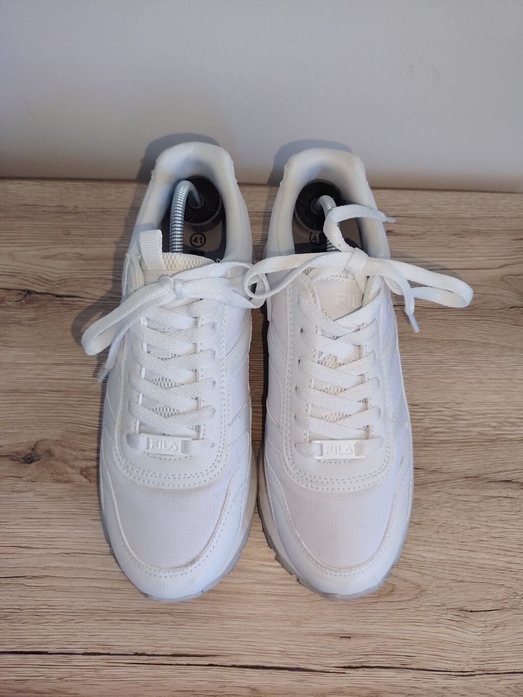 Fila patike – bele, klasičan lifestyle/running stil Ug 25,5cm -