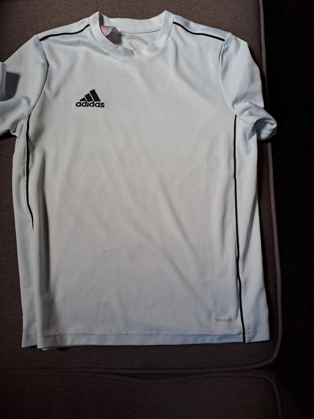 Adidas decija majica vel L