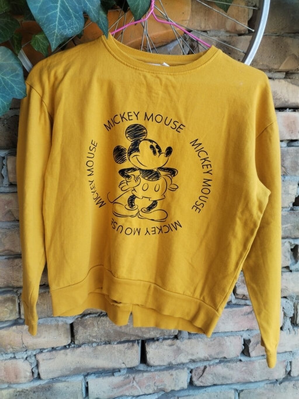 Mickey duks za devojčice - Veličine: 158 i 164 - Dimenzije: dužina 51